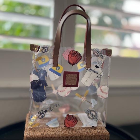 Dooney & Bourke | Bags | Dooney Bourke Clear Tote Bag Wleather Handles 85x85x4 Great Condition ...